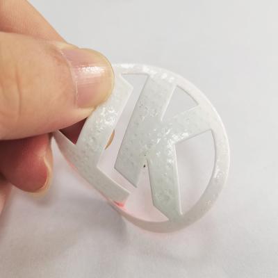 Cina Disegno personalizzato Adesivo in rilievo 3d TPU Etichetta di trasferimento di calore Logo Ferro su indumento in vendita