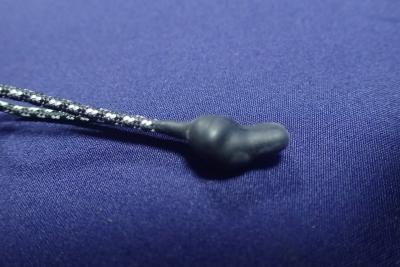 Cina Nastro di corda non elastico con terminali in silicone per sacchetti, giacche, borse di ricambio in vendita