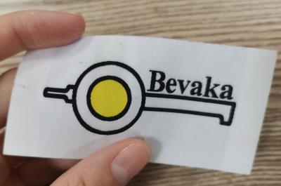 Cina T-Shirt Indumenti lavatibili Etichette Tissuto selvaggio in vendita