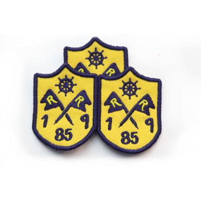 Cina Trasferimento di calore Patch ricamati su misura di 1,1 mm di spessore in vendita