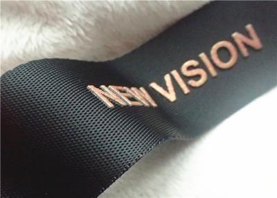 Cina Stampa di lastre spesse Polvere metallica sollevata 3d Patch di gomma per il taglio caratteristico in vendita