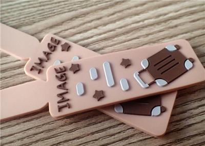 Cina Patch di silicio personalizzati professionali con il logo della fascia di incisione 3D per bagagli in vendita