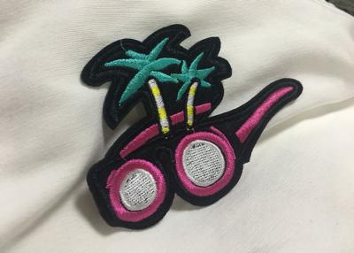 Cina Bello ovale Patch di abbigliamento personalizzato ricamato cucire su badge - Eco-friendly in vendita