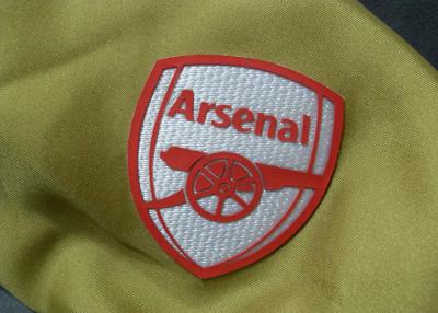 Cina T-shirt Flock Logo Abbigliamento personalizzato Patch di trasferimento di calore Abbigliamento Etichette in vendita