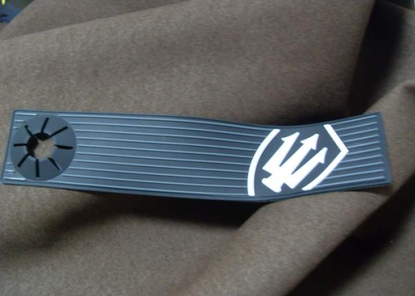 Quality Embossed Custom Clothing Patches , Pvc Rubber Labels wiht Sew-On Badge Type for sale