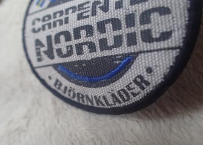 Cina Doppia facciata di poliestere Patch di stoffa personalizzati Etichetta di stampa di codice a barre di abbigliamento in vendita