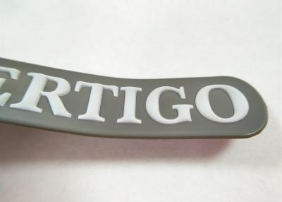 Cina Patch di logo personalizzato 3D di plastica morbida in PVC in silicone in gomma in rilievo in vendita