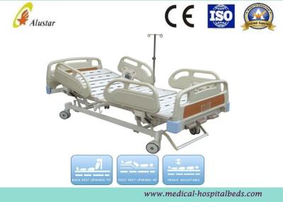 Cina I letti pieghevoli medici di cura dei letti di ospedale dell'ABS con il bordo di perforazione d'acciaio frenano le macchine per colata continua (ALS-M308) in vendita