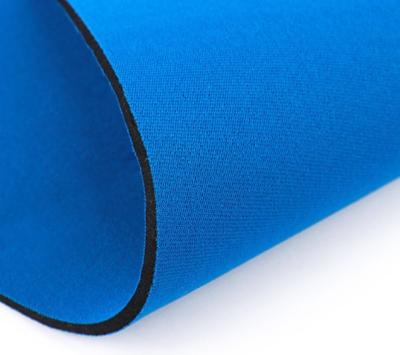 Cina L'abitudine ha perforato il neoprene riciclato antiurto in vendita