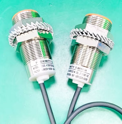 J7-D10B1/DC Proximity Switch Sensor installation example