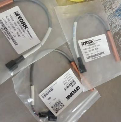 China 025-28935-000 Sensor de temperatura de resistencia de platino PT100 con carcasa de acero inoxidable 304 y precisión de ±0.5℃ para refrigeración HVAC en venta