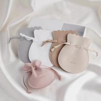 China Custom Size Round Drawstring Jewelry Pouch Silk Screen Logo for sale