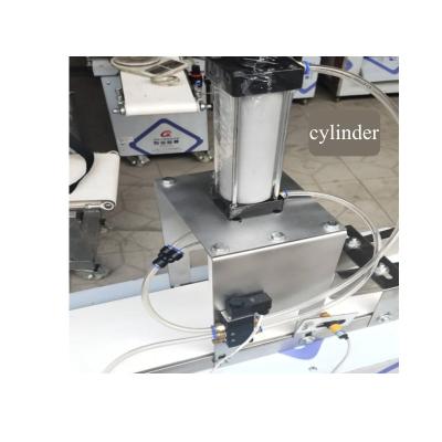 China Skin Dumpling Wrapper Machine Lumpia Sheet Making Machine Customized for sale