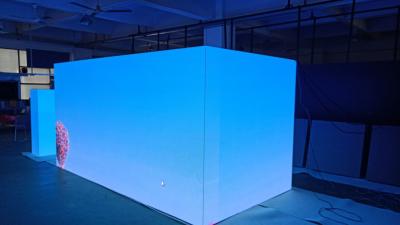 Cina Display LED ad alta luminosità ad angolo di 90 gradi per pubblicità esterna con durata di vita di 10000 ore in vendita