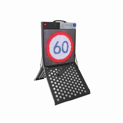 China OEM factory price led traffic sign high way portable rechargeable LED display for sale