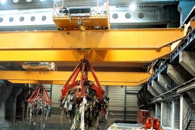 China Overhead Crane for Garbage Disposal  Capacity: 800-2,000t/d Lifting Height: 34m, 36m Working Level: A8 for sale
