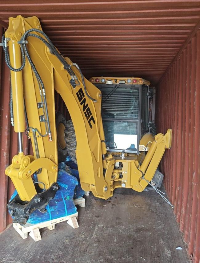 Earth-Moving Machinery Retroescavadeira Wheel Front Loader and Backhoe