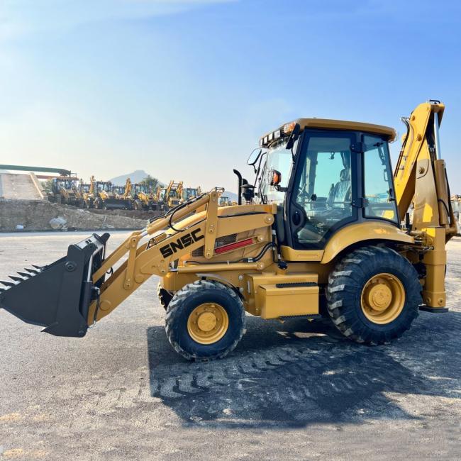 4X4 Backhoe Excavator 2.5 Ton Maquinas Retroexcavad Articulated Backhoe Loader