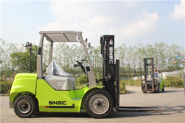 Snsc 3 Ton Diesel Forklift