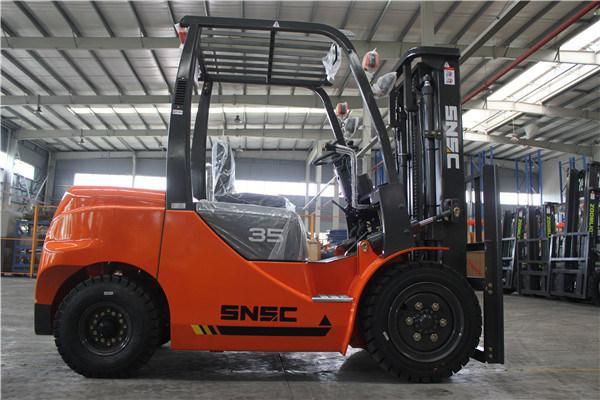 Saudi Arabia Hot Sale 3.5 Ton Diesel Forklift Snsc