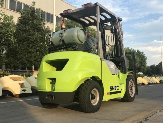Petrol Forklifter LGP Fork Lifts 3tons Forklift with Gas Cylinder
