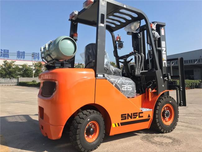 New Brand Snsc LPG Gas Powered Fork Lift 2500kg