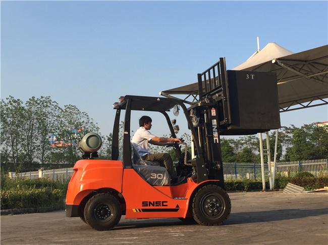 FL30 Empihadeira 3 Ton LPG Gasoline Forklift