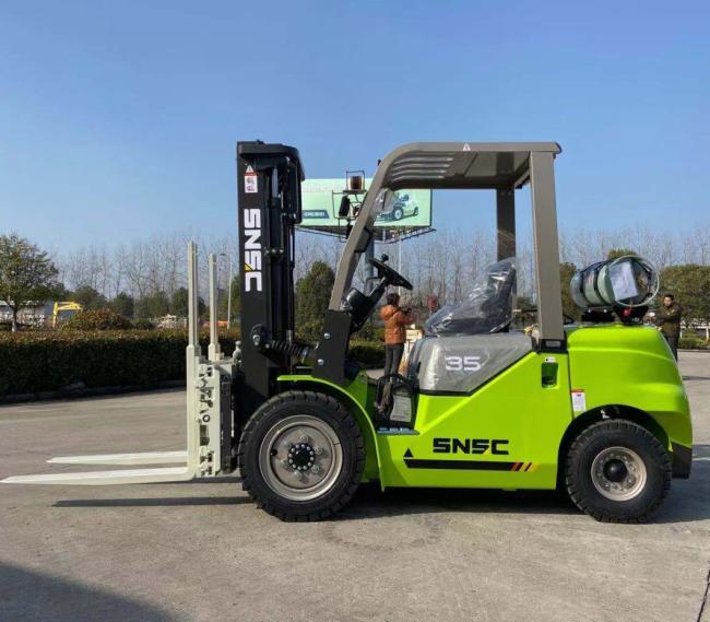 China Lp Gasoline Forklift Trucks Machine Warehouse Forklift Hot Sale Fork Lift