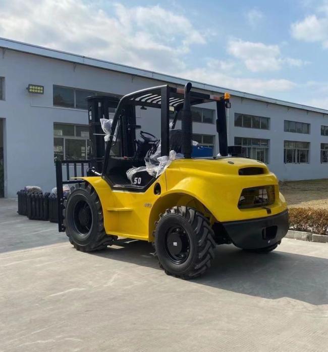 Snsc 3ton 3.5ton 5ton 2WD 4WD Rough Terrain Forklift