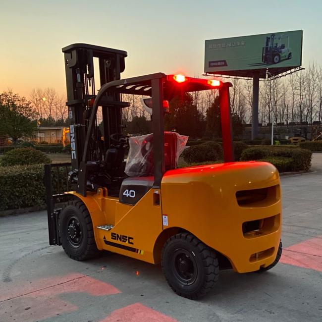 Fd40 4ton Diesel Forklift Container Forklift Machine Price