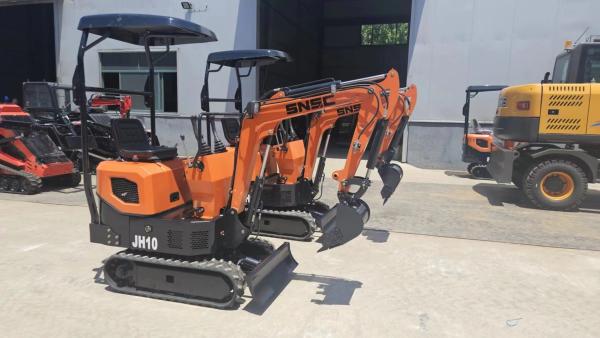 Quality Mini Compact Crawler Excavator With Hydraulic Control And After Sale Service for sale