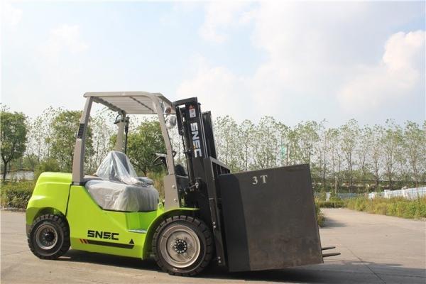 Quality FD30 Snsc Diesel Forklift with Adjustable Cab Location 3 Ton Forklift for sale