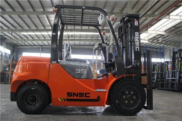 Quality Saudi Arabia Snsc 3.5 ton diesel forklift with Lift Height 5000mm and High Load for sale