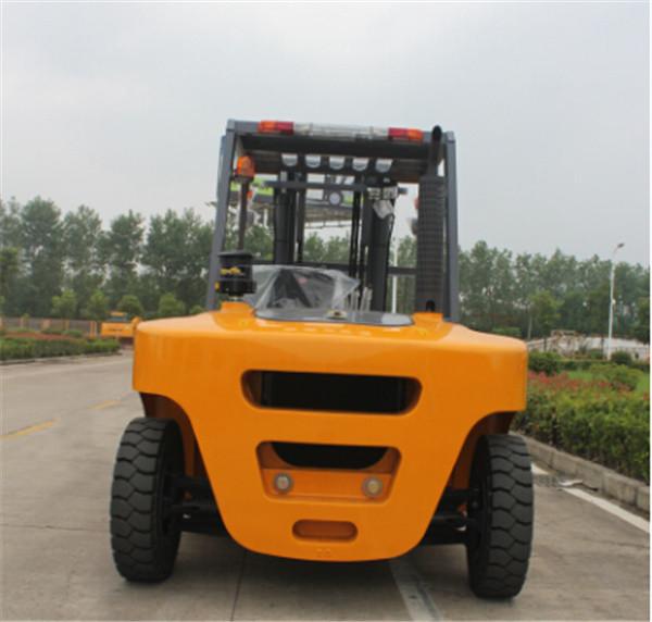 Quality Japan Isuzu Engine or Xc6110 Engine Snsc 5 Ton Diesel Forklift for Customized for sale