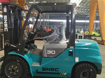 China 3 ton diesel counter balance lift truck met auto elektrische hydraulische transmissie Te koop
