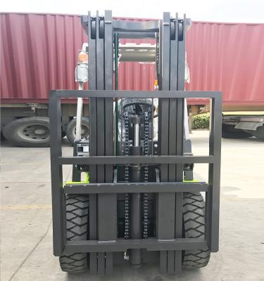 China Kuwaitmarkt 3 Tonnen LPG-Forklift mit automatischem Getriebe und 500 mm Ladekern zu verkaufen