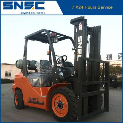 Cina Forklift a gas da 3,5 t con pneumatici o pneumatici solidi 2825*1230*2170 mm in vendita