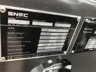 China Japan Engine 2.5ton LPG Forklift Load Center 500mm Duplex Mast for Your Requirements for sale