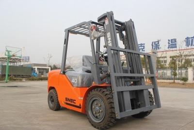 Cina 1T-5T Capacità di carico Autocarro a forchetta a combustione ordinaria con cambio laterale in vendita