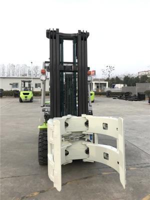 Cina Surinam Diesel Snsc 2ton Paper Roll Forklift con richiesta personalizzata e opzione di carburante in vendita
