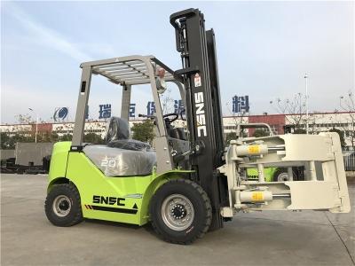 Cina Surinam Diesel Snsc 2ton Paper Roll Forklift con richiesta personalizzata e opzione di carburante in vendita