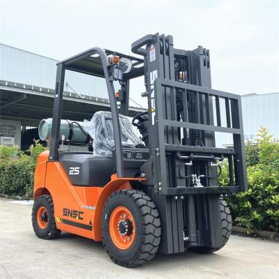 中国 2.5トンのLPGガソリン 二重燃料プロパンガソリンガス フォークリフト 3000-5000mm リフトの高さ Snsc 販売のため