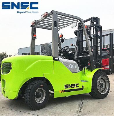 Cina Fd40 Isuzu carrello elevatore diesel standard da 4 tonnellate con motore e capacità di carico di 5100 kg in vendita