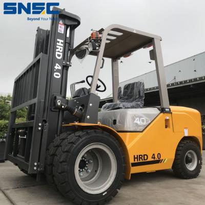 China Elevadores elevadores a diesel de 4 toneladas personalizáveis com potência de GLP ou diesel e altura de elevação de 3000 mm a 6000 mm à venda