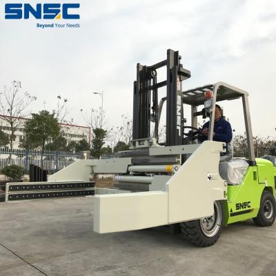 China Carregador elevador de 4 toneladas com cadeira de suspensão de luxo e garfo 1070*125*50mm à venda