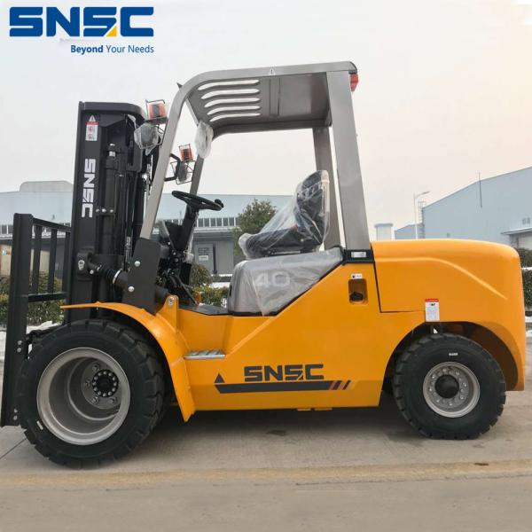 Quality Heavy Duty Container Lifting 4ton Diesel Forklift with Closed Cabin and LED for sale