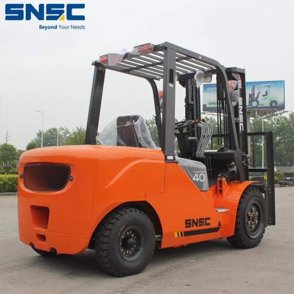 Quality 40 Ton Diesel Forklift Truck With Block Clamp Attachment LED Lights And Material for sale
