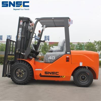 China 40 Ton Diesel Forklift Truck With Block Clamp Attachment LED Lights And Material Handling for sale