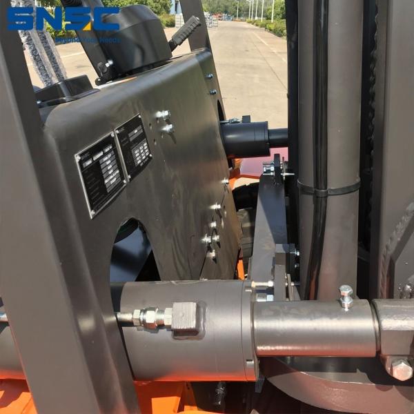 Quality 5 Ton Diesel Forklift Truck With Luxury Suspension Seat And Mitsubishi Engine for sale