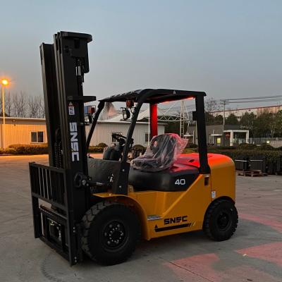 Cina Fd40 4 tonnellate di carrello elevatore diesel contenitore carrello elevatore a motore altezza di guardia 2350 mm in vendita